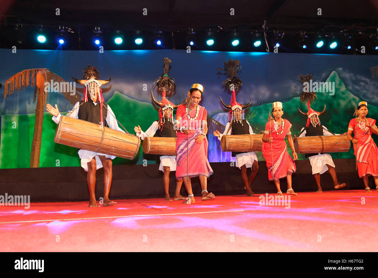 Gond Maria Dance, Chhatisgadh, India Stock Photo - Alamy
