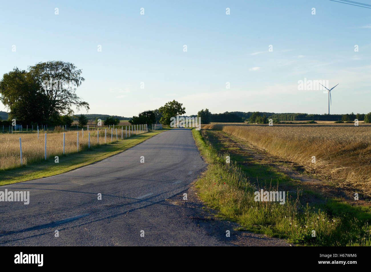 Backroad hi-res stock photography and images - Alamy