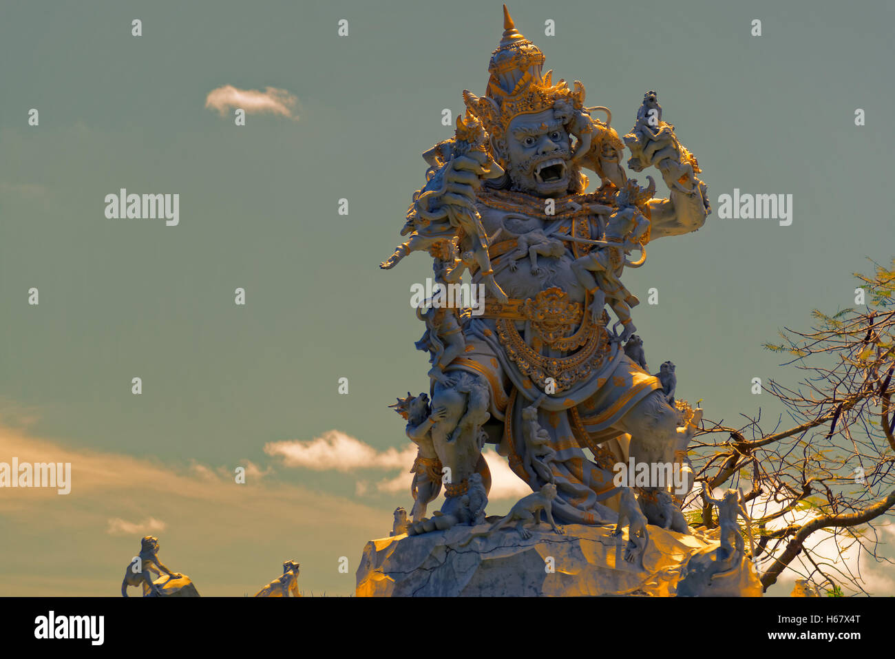Ravana vs Vanara Stock Photo - Alamy