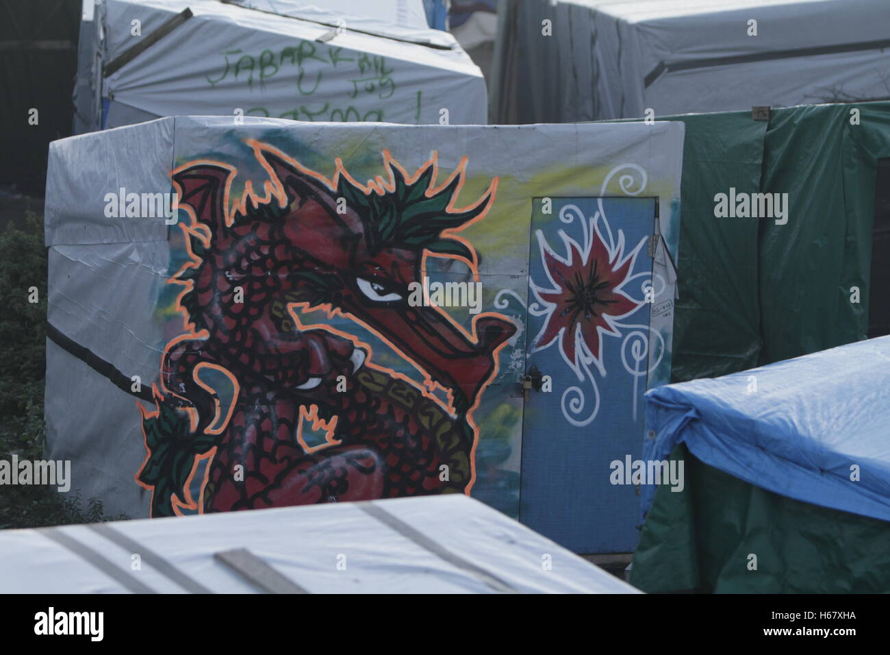 Graffiti de dragon hi-res stock photography and images - Alamy