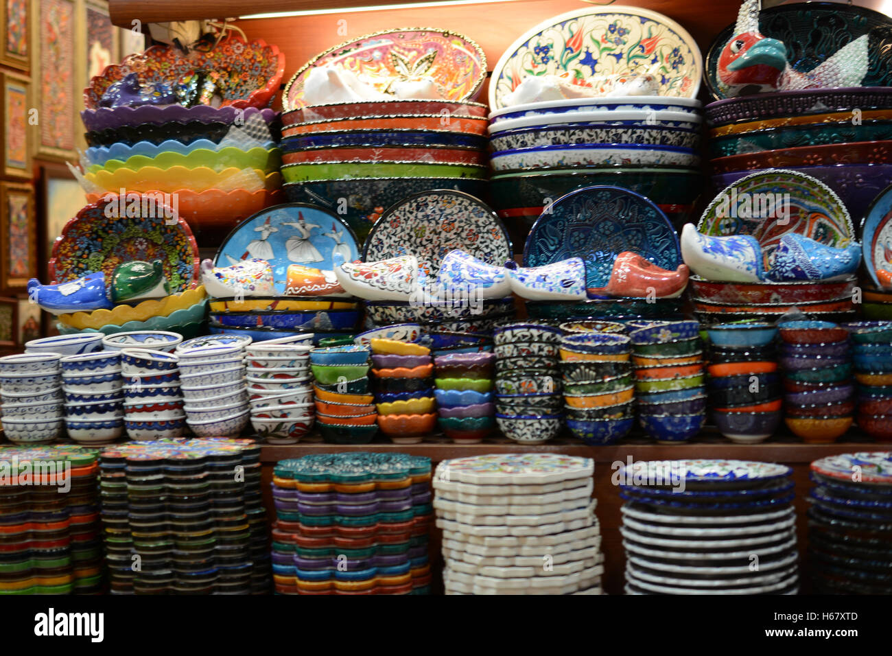 Different type of colorful Turkish ceramic tableware in the Bazaar ...
