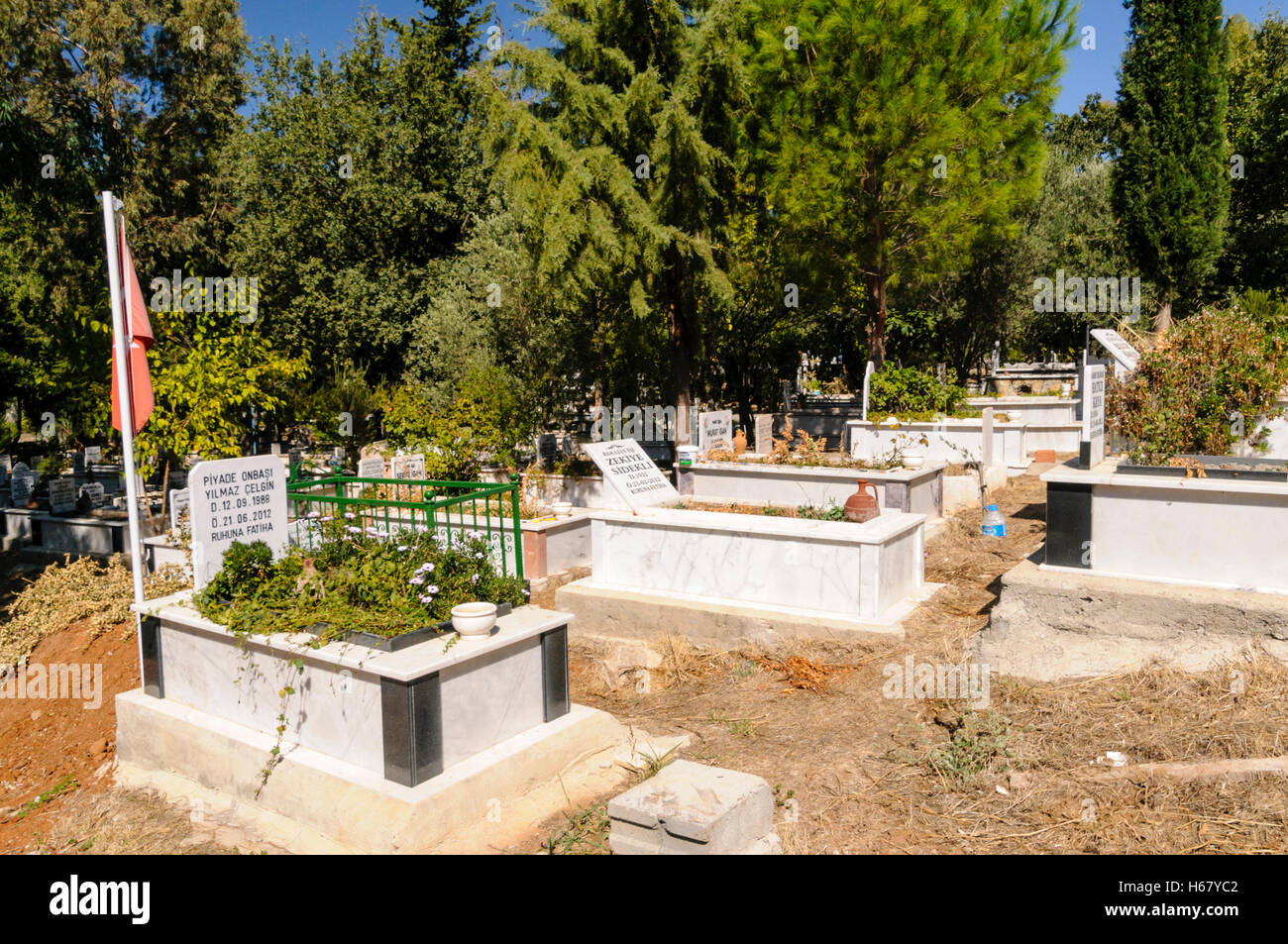 Islamic burial hi-res stock photography and images - Alamy