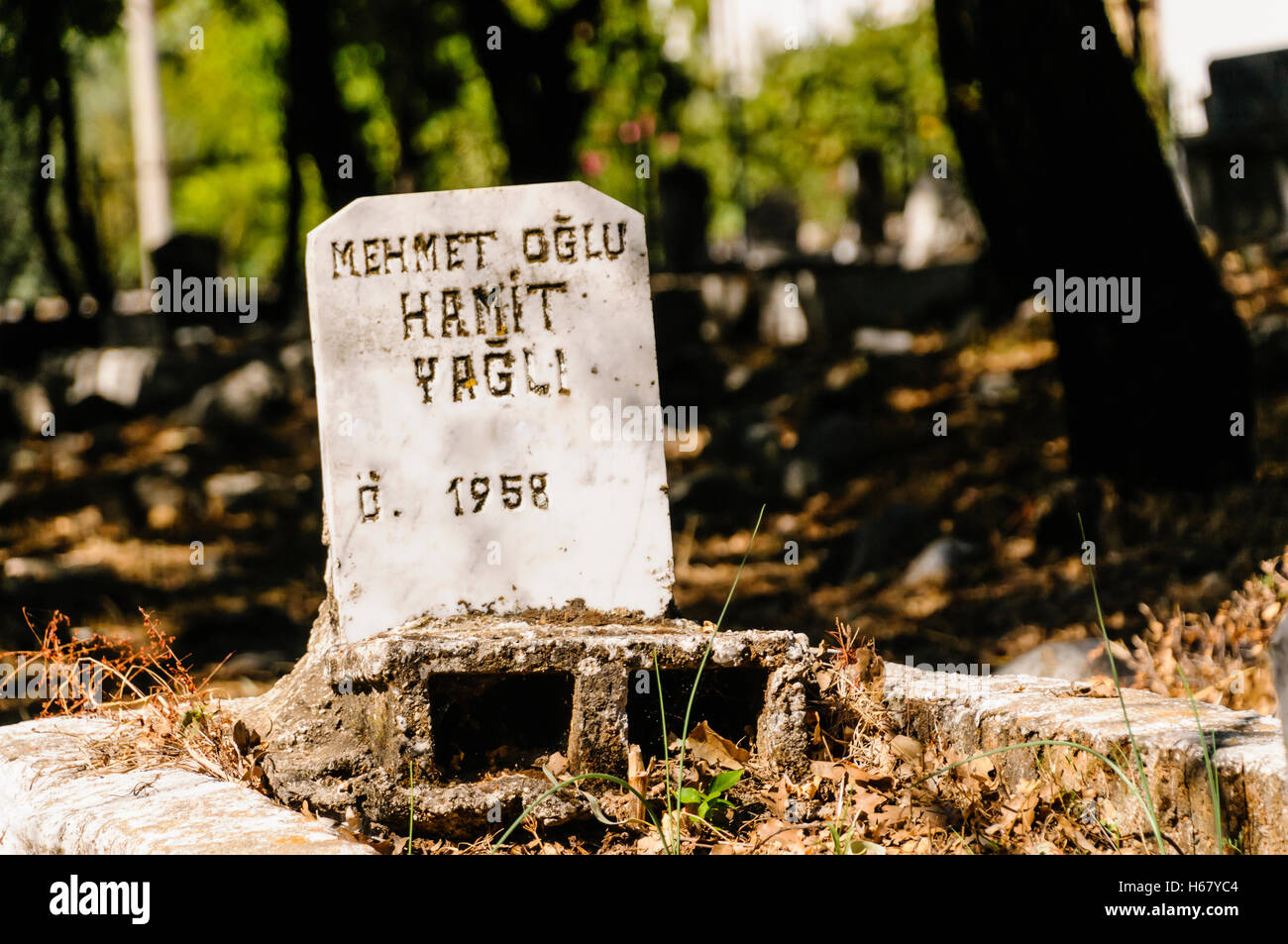 Turkish cemetery hi-res stock photography and images - Alamy