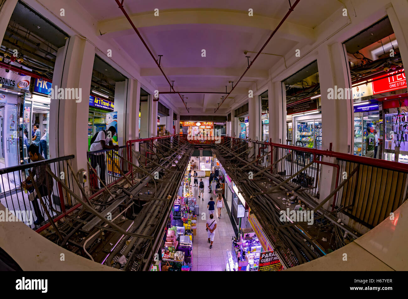 Hong kong mall interior night hi-res stock photography and images - Alamy