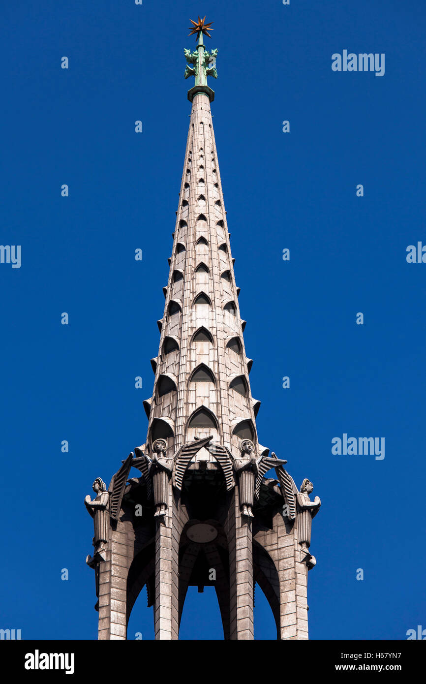 Europe, Germany, Cologne, the crossing tower of the cathedral Stock ...