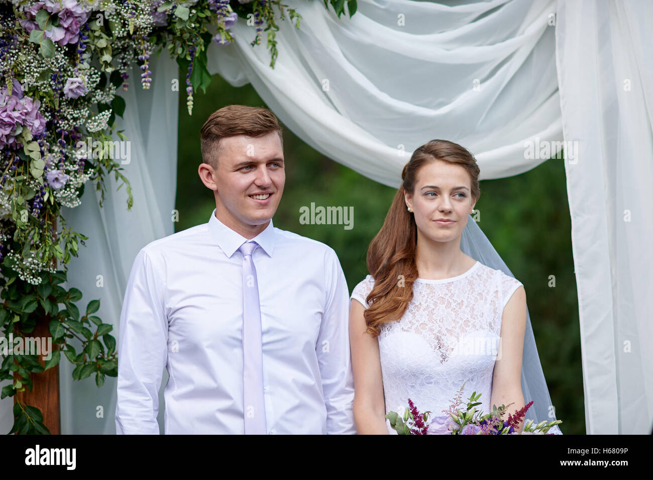 Wedding bride gazebo hi-res stock photography and images - Alamy