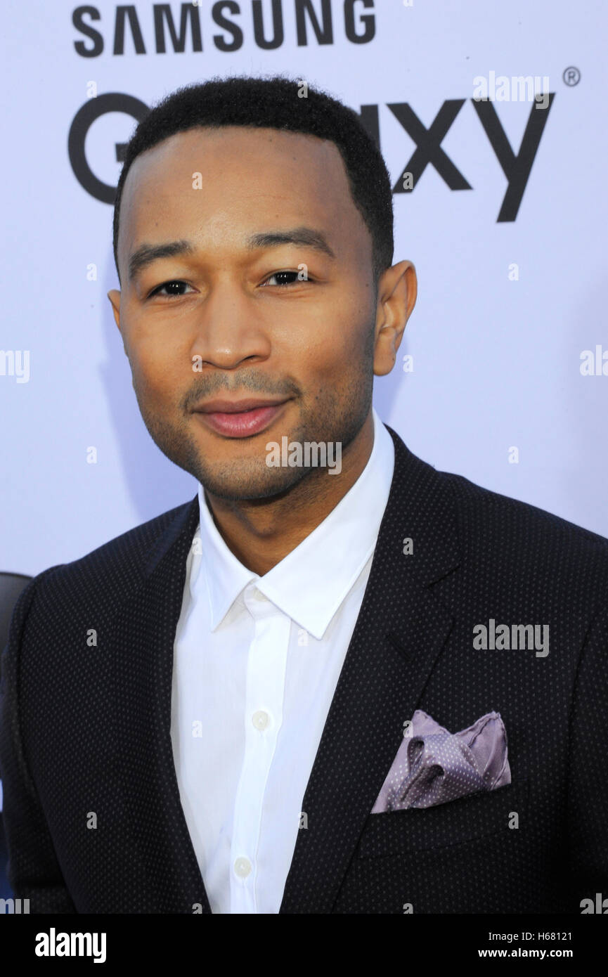 arrives at the 2015 Billboard Music Awards at the MGM Grand Garden ...