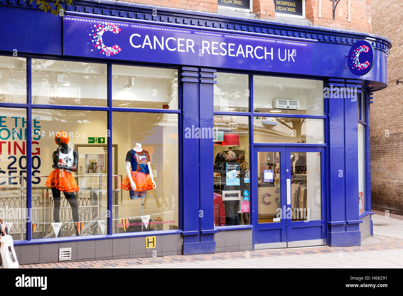 Frontage of the Cancer Research UK store. On Listergate, Nottingham ...