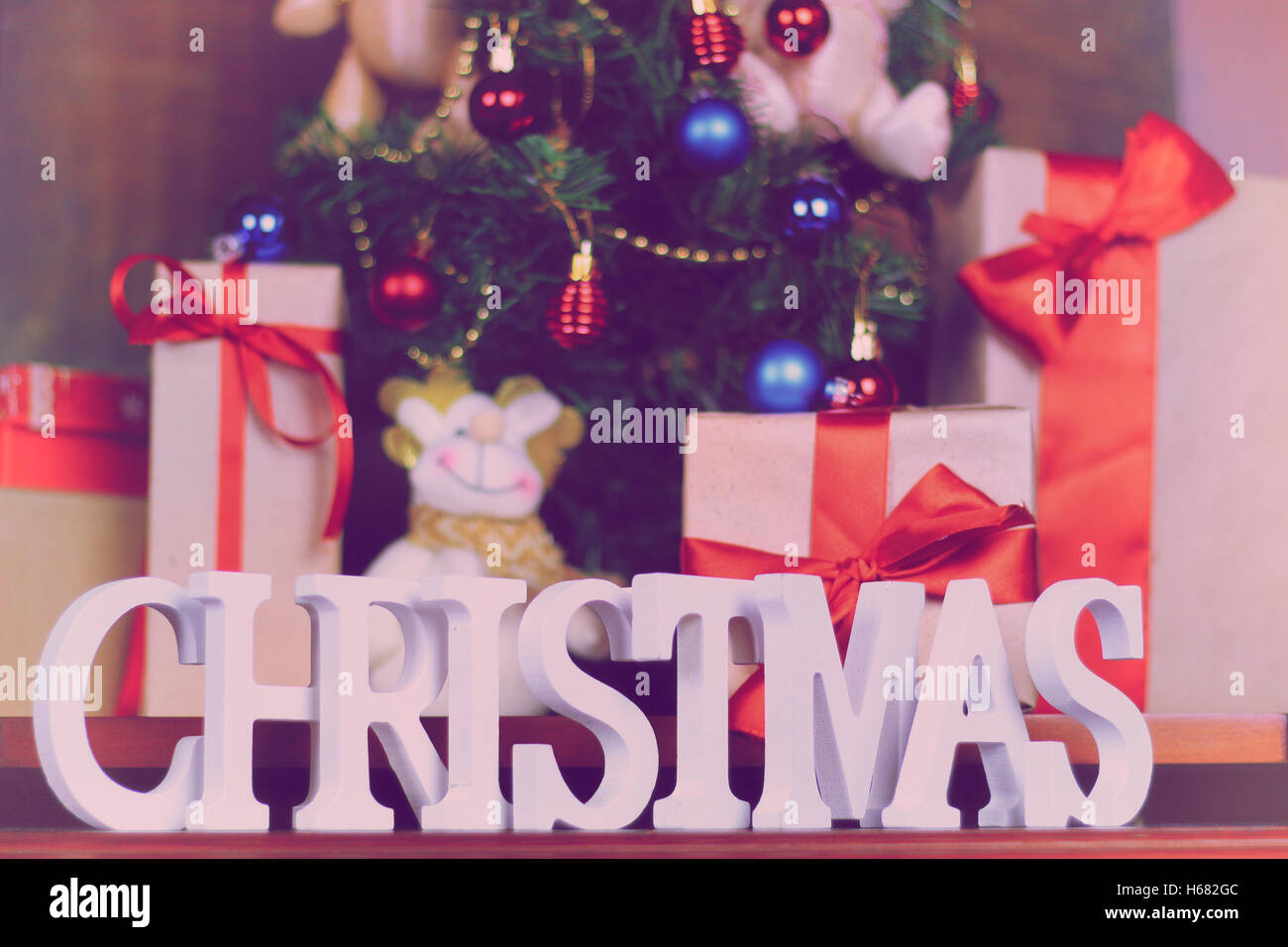 presents under the tree Christmas Stock Photo - Alamy