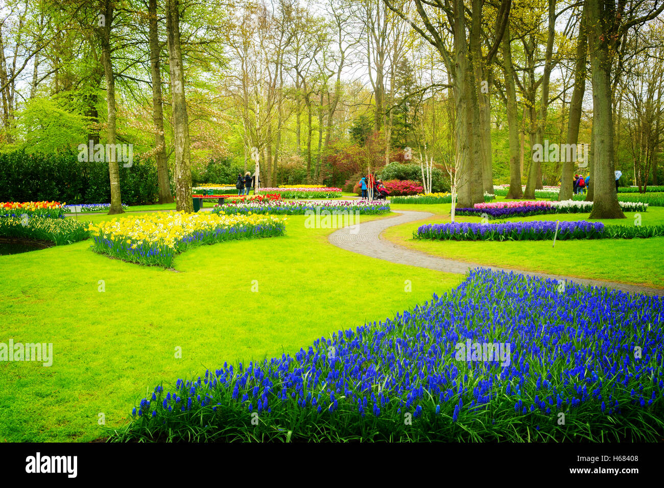 Formal spring garden Stock Photo - Alamy