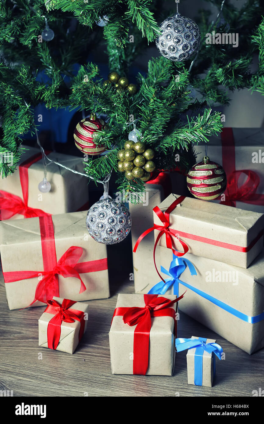 gift stack under tree Stock Photo - Alamy