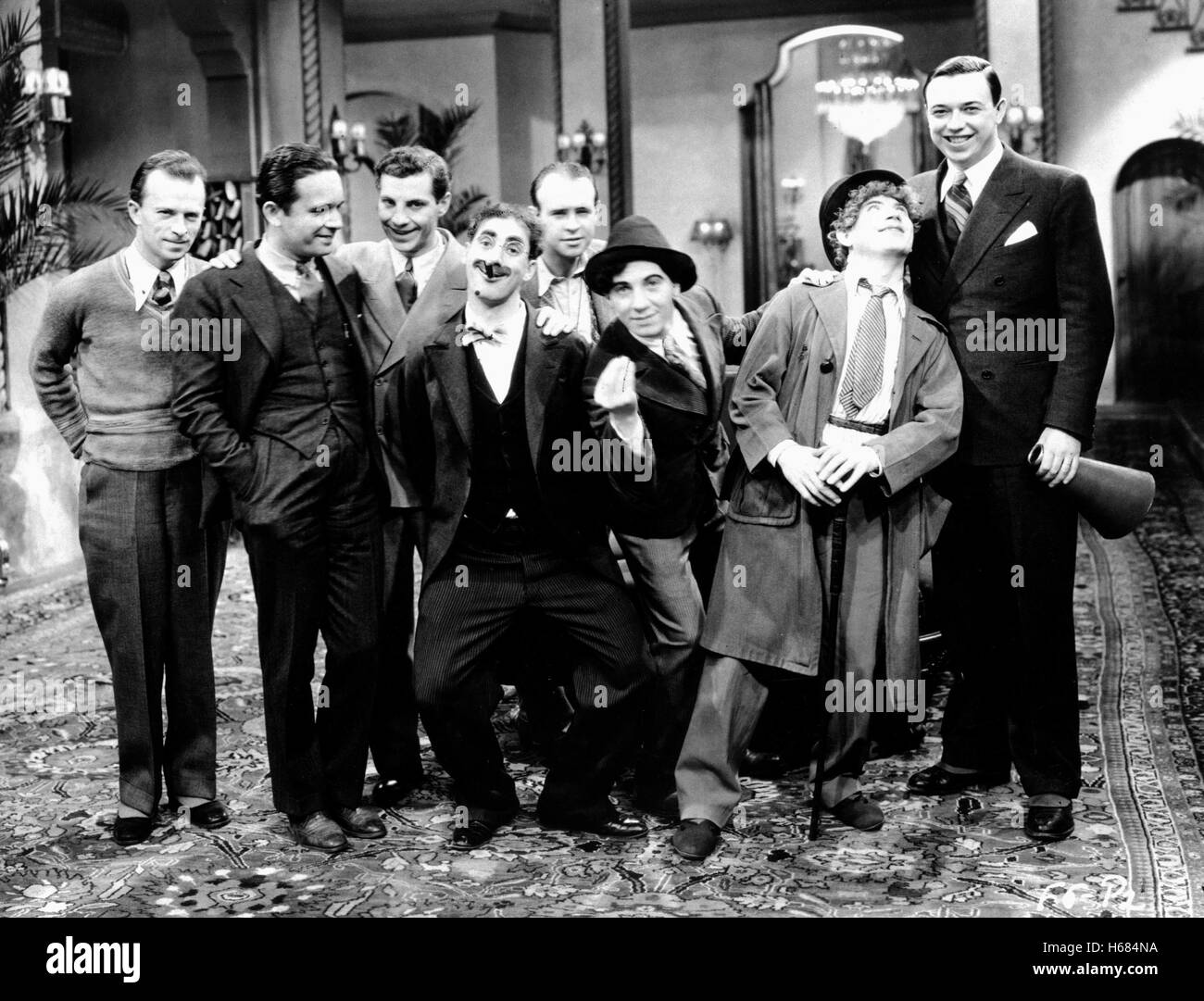 ZEPPO MARX, HARPO MARX, CHICO MARX, GROUCHO MARX, THE COCOANUTS, 1929 ... ZEPPO MARX, HARPO MARX, CHICO MARX, GROUCHO MARX, THE COCOANUTS, 1929 ...