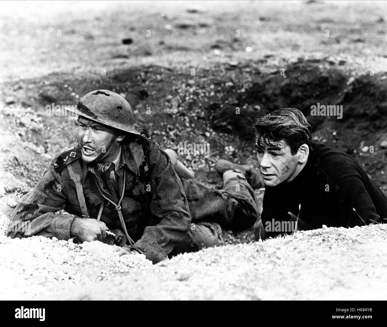 PAUL MUNI COMMANDOS STRIKE AT DAWN (1942 Stock Photo - Alamy