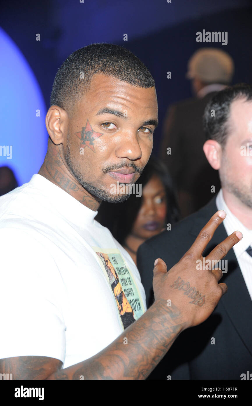 Rapper Game arrives at the 2011 MTV Video Music Awards at Nokia Theatre ...