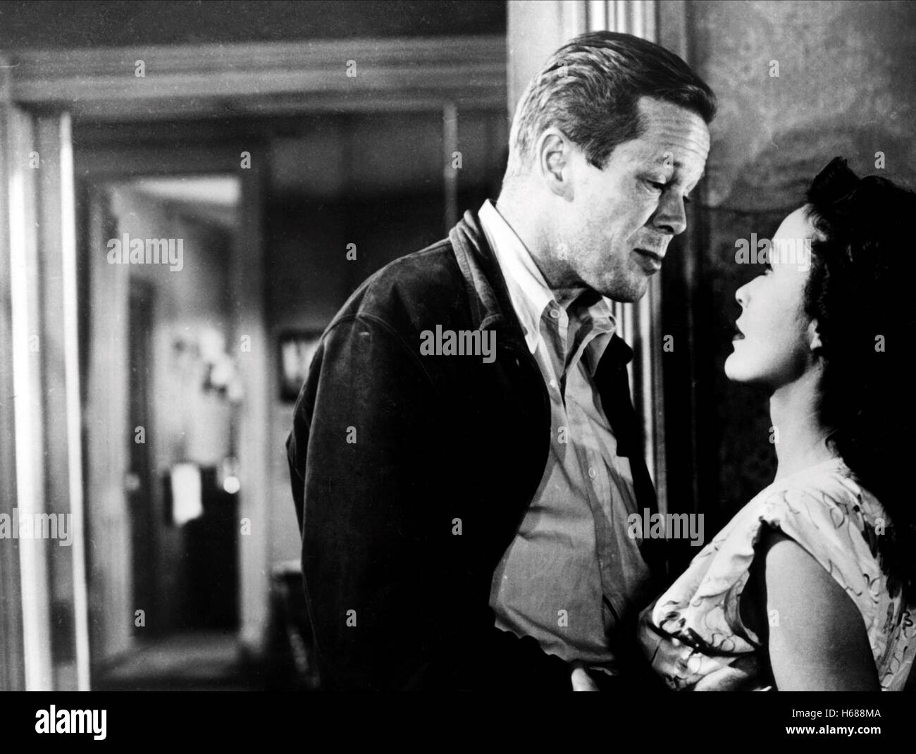DAN DURYEA, MARY ANDERSON, CHICAGO CALLING, 1951 Stock Photo - Alamy