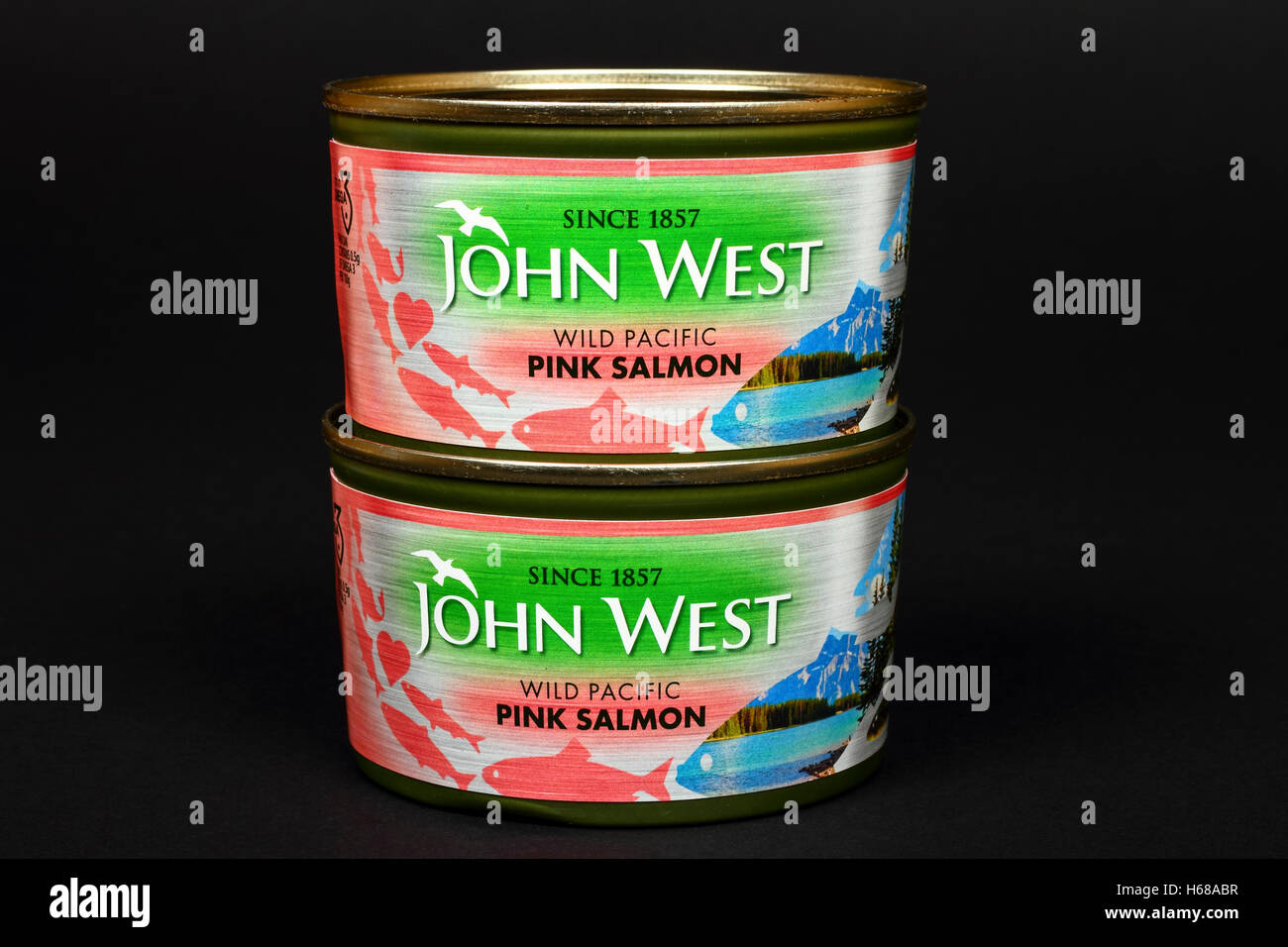 Tin label fish hi-res stock photography and images - Alamy