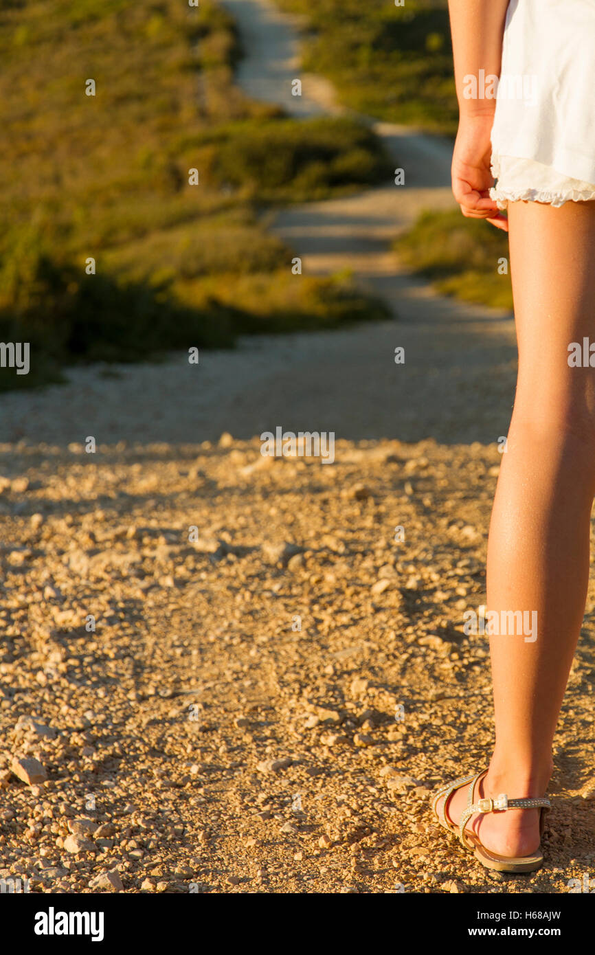 Left at side of pathway hi-res stock photography and images - Alamy