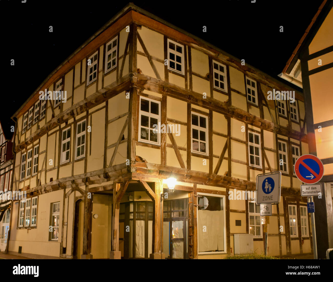 Half timbered mansion hi-res stock photography and images - Alamy