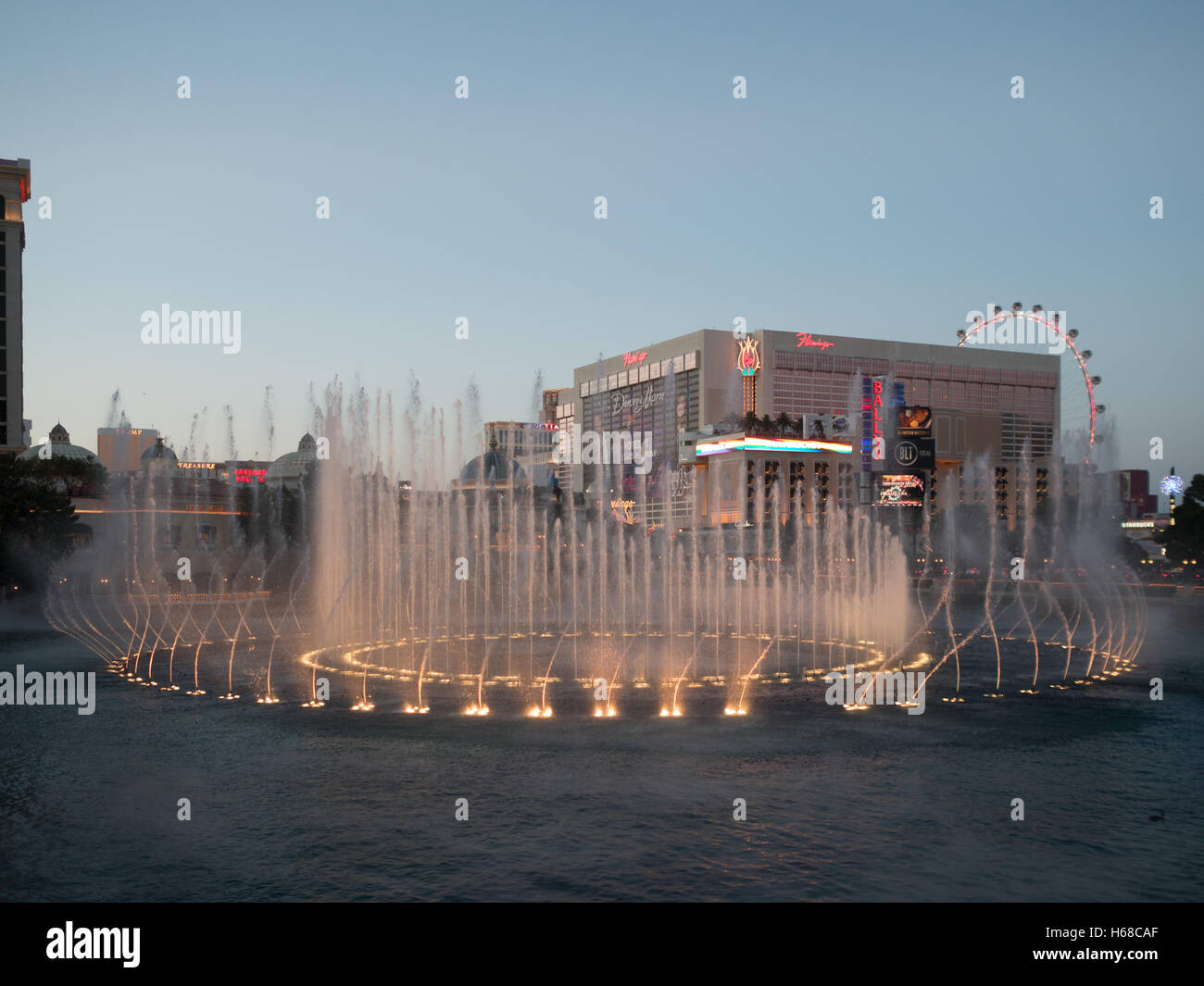 Bellagio Hotel and Casino fountains light show Stock Photo - Alamy