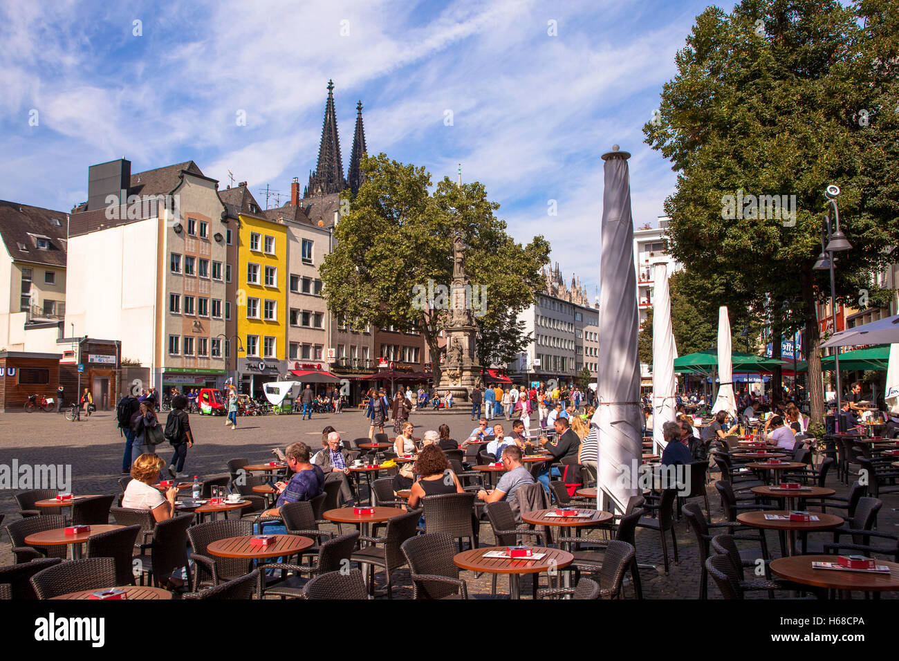 Europe, Germany, Cologne, the Old Market in the old part of the town ...