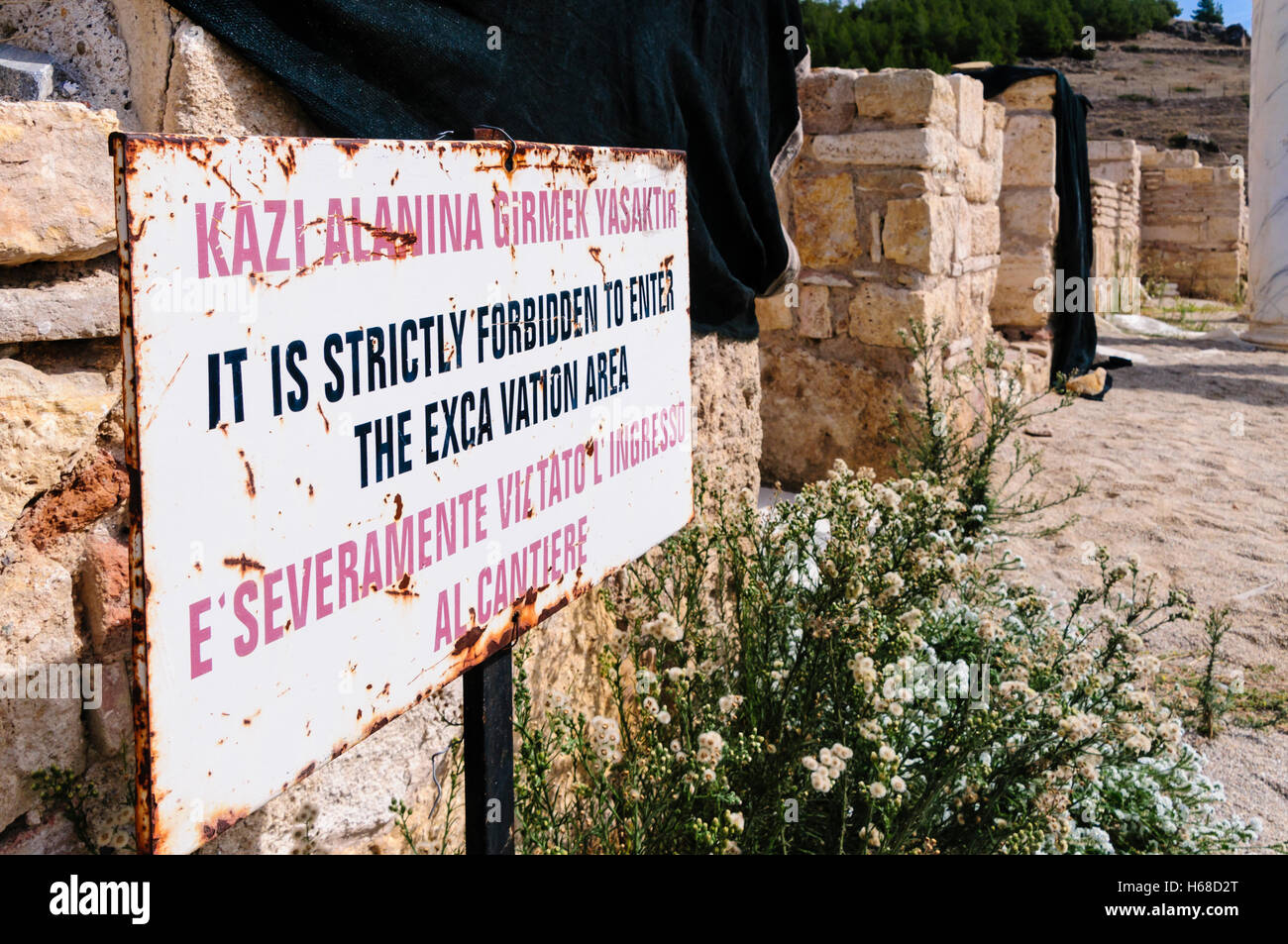 Sign warning people not to enter the archaeological excavations at the ...