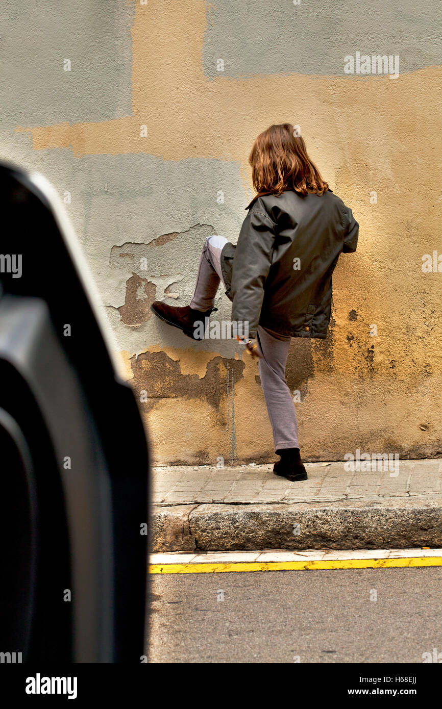 Boy kicking hi-res stock photography and images - Alamy