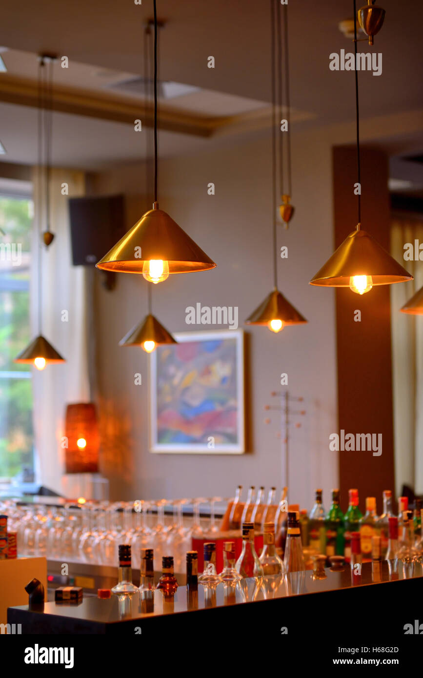 Vintage bar hi-res stock photography and images - Alamy