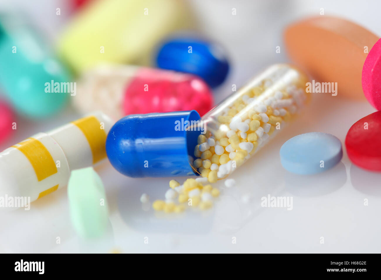 Assorted colored pills and capsules Stock Photo - Alamy