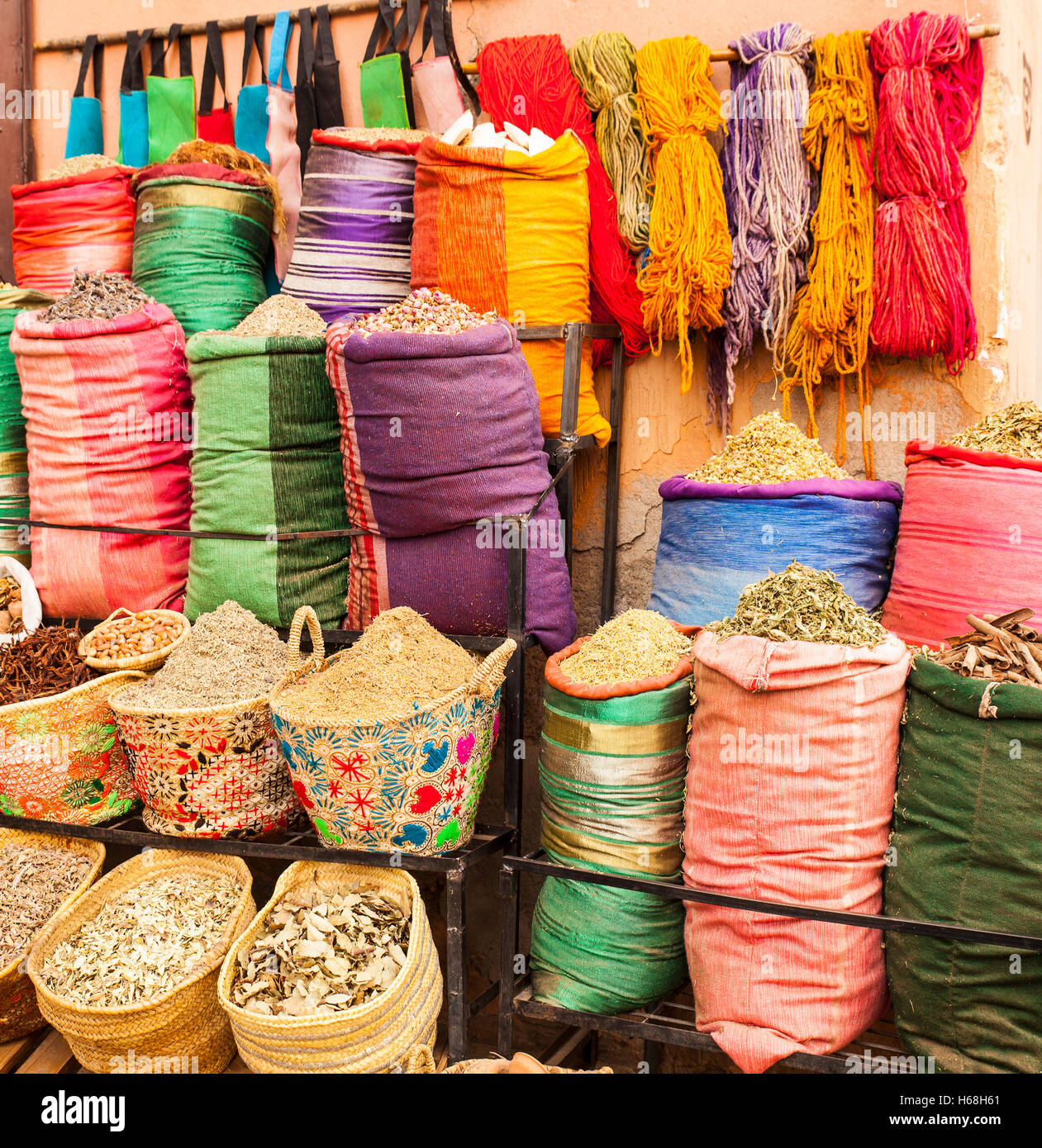 Morocco market hi-res stock photography and images - Alamy