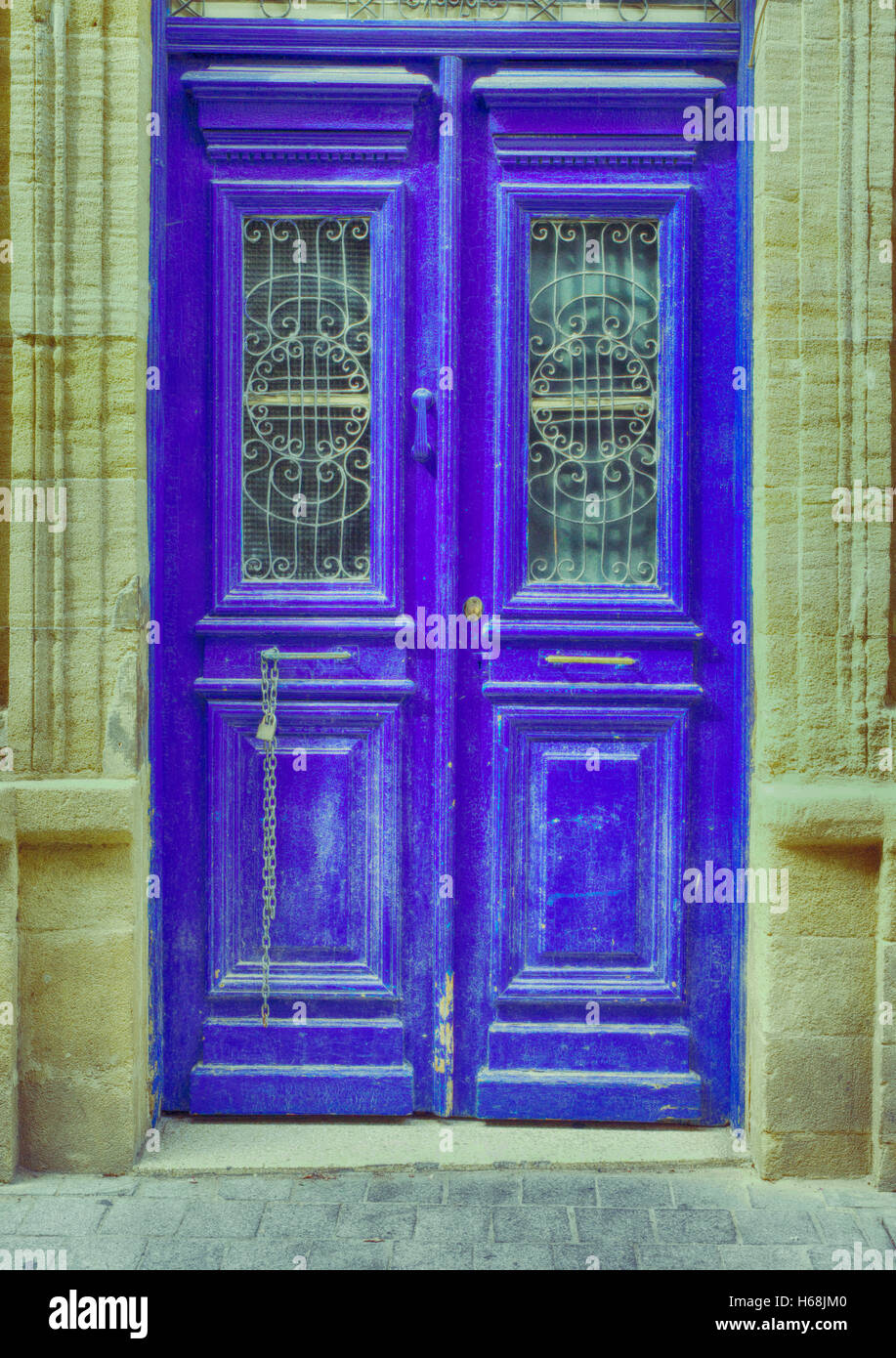 Faded door in Nicosia Cyprus Stock Photo - Alamy
