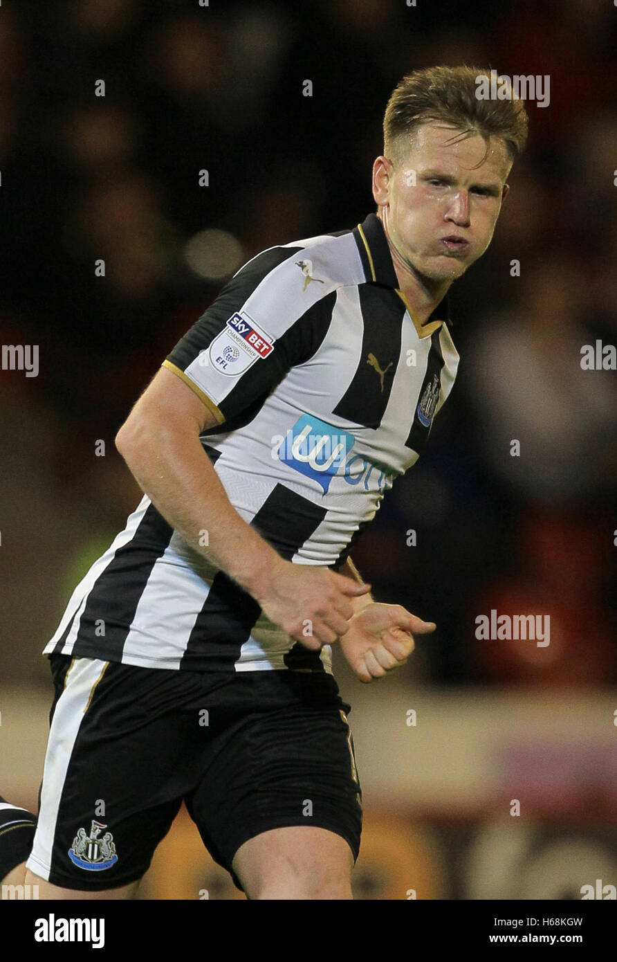 Newcastle United's Matt Ritchie Stock Photo - Alamy