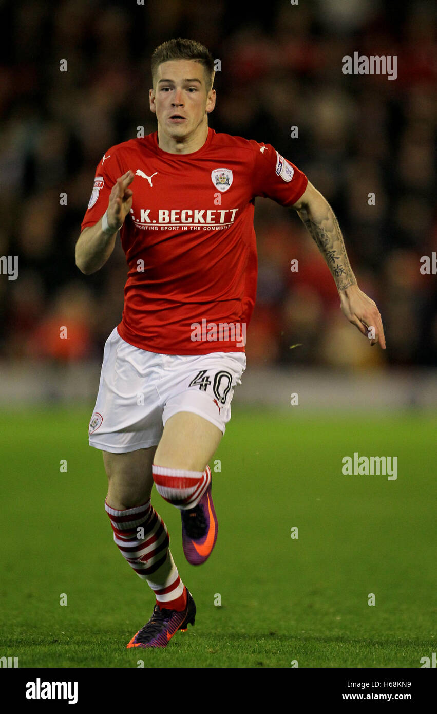 Barnsley's Ryan Kent Stock Photo - Alamy