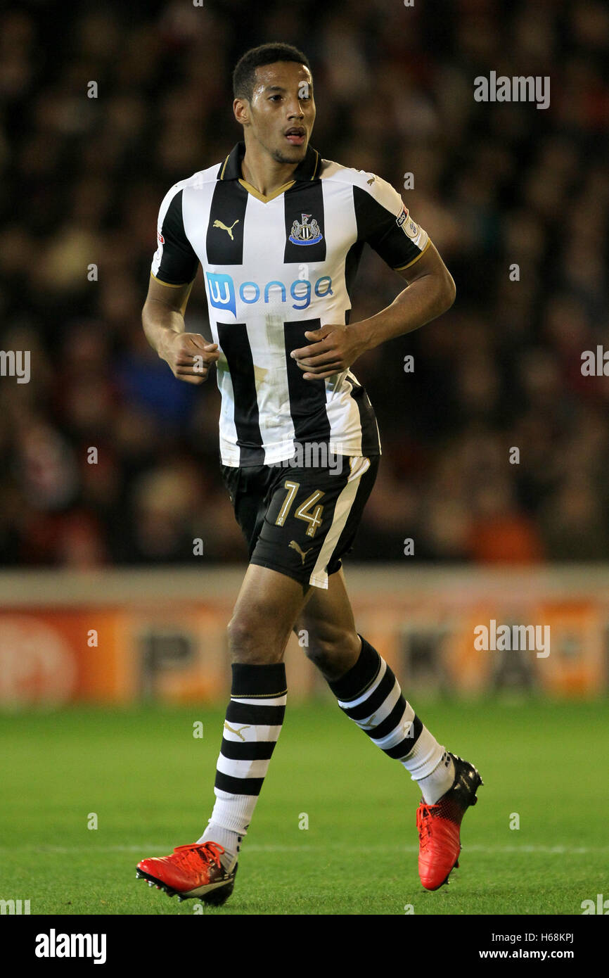Newcastle United's Isaac Hayden Stock Photo - Alamy