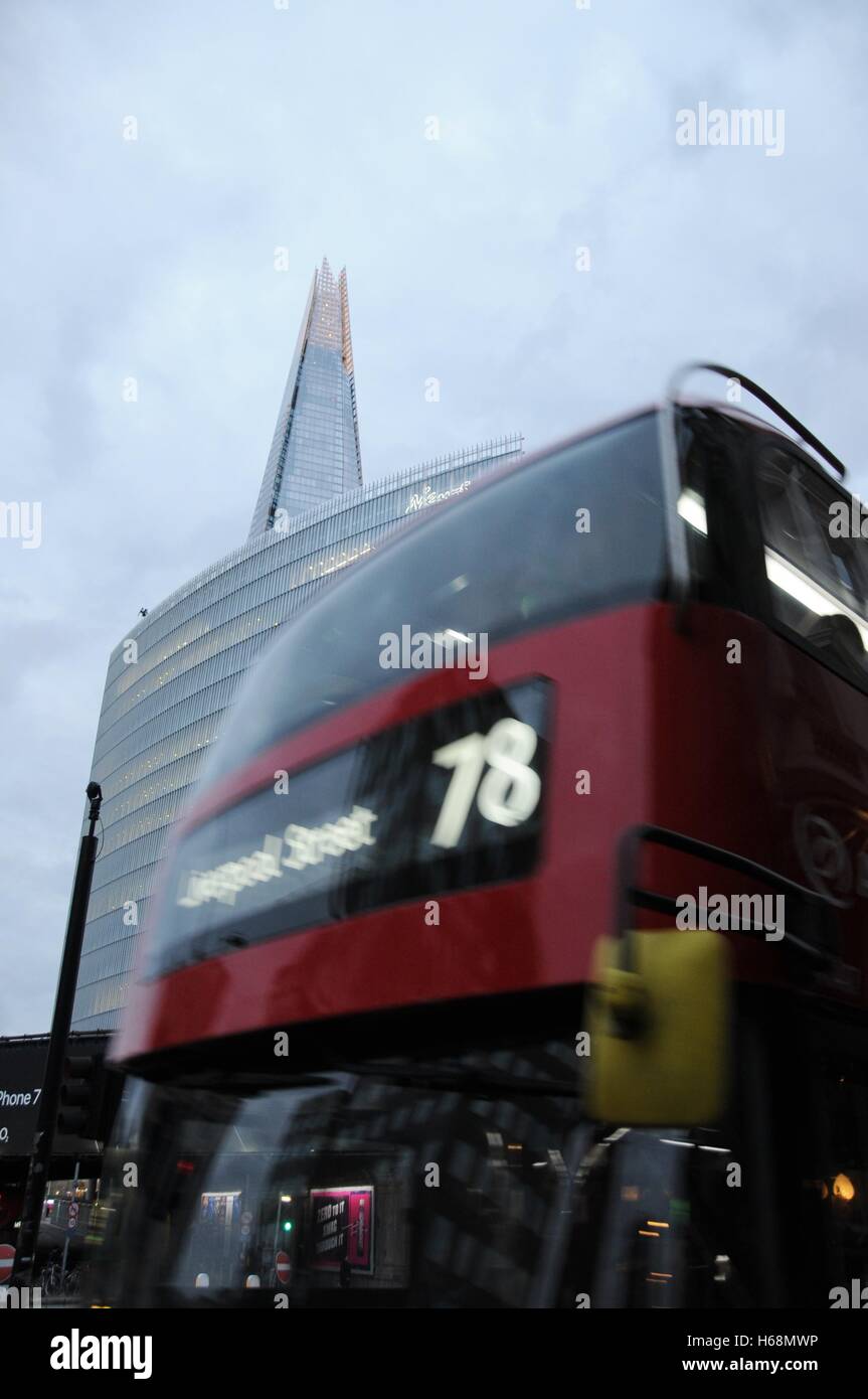 London double-decker bus and The Shard Stock Photo - Alamy