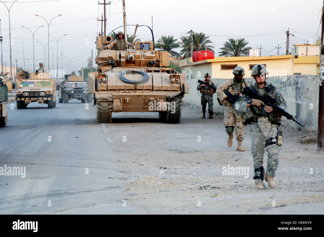 U.S. Army Soldiers of 1st Battalion, 67th Armored Regiment, provide ...