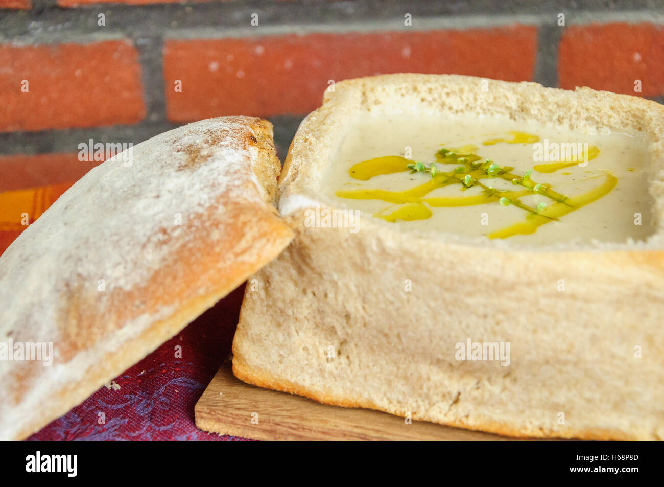 Soup inside the bread hi-res stock photography and images - Alamy