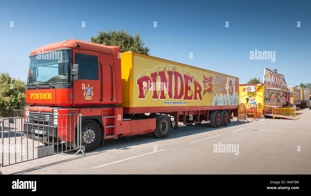 Noirmoutier, France - August 15, 2016 : installing the Pinder circus in ...