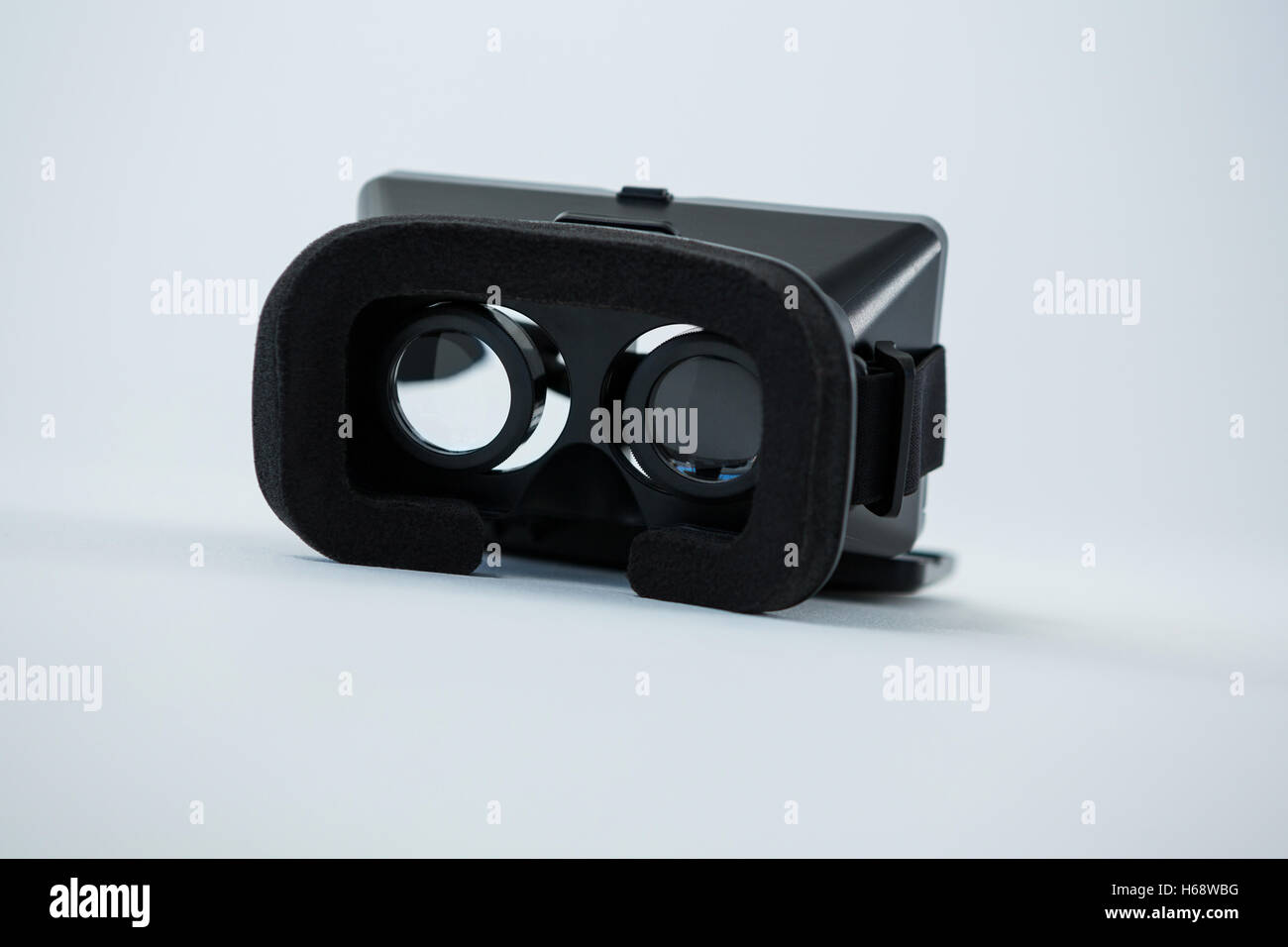 Wireless gaming headset hi-res stock photography and images - Alamy