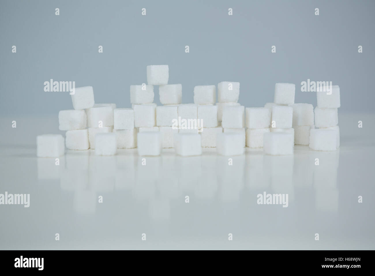 Sugar cubes hi-res stock photography and images - Alamy
