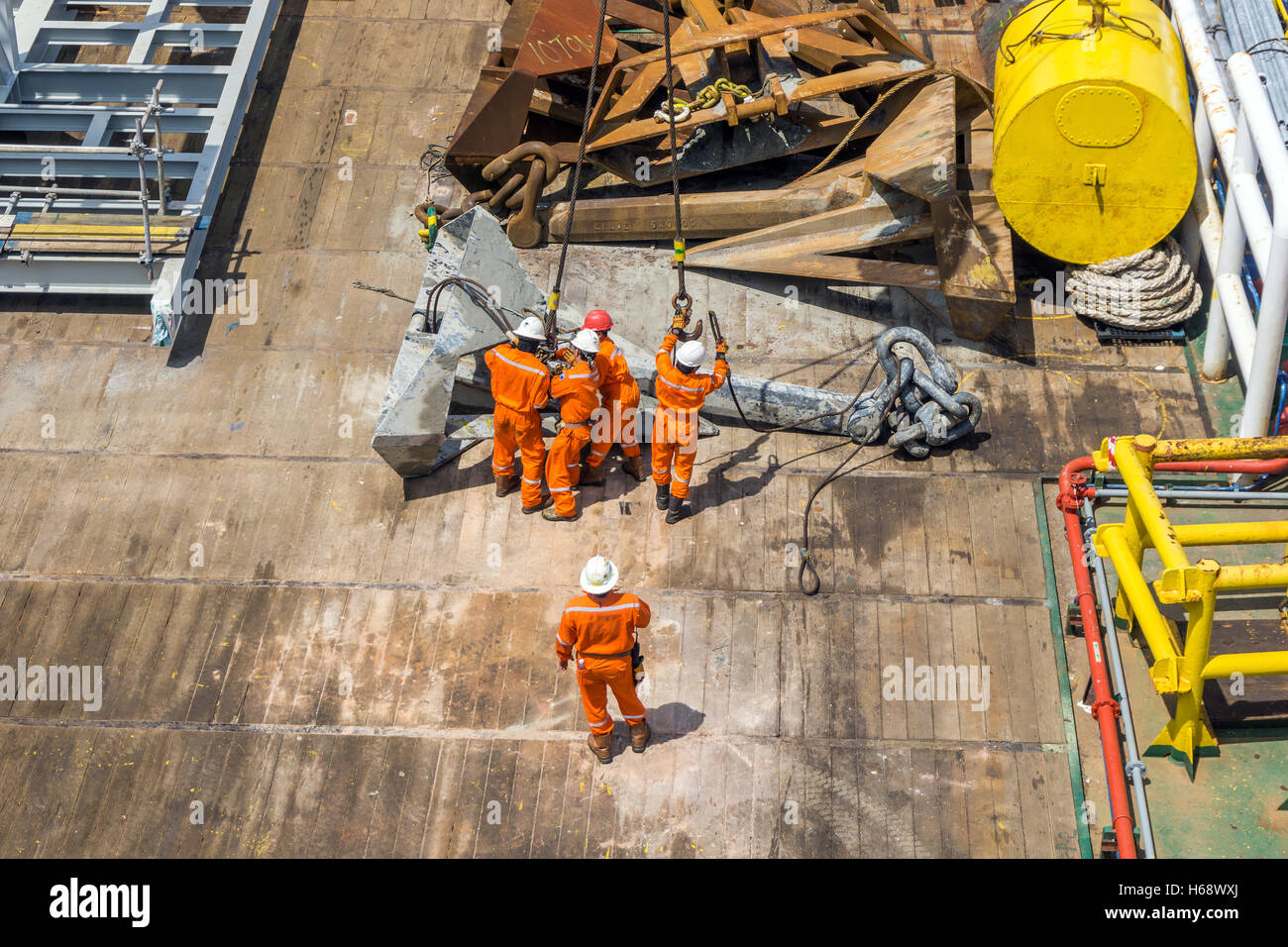 Lifting Sling Stock Photos & Lifting Sling Stock Images - Alamy