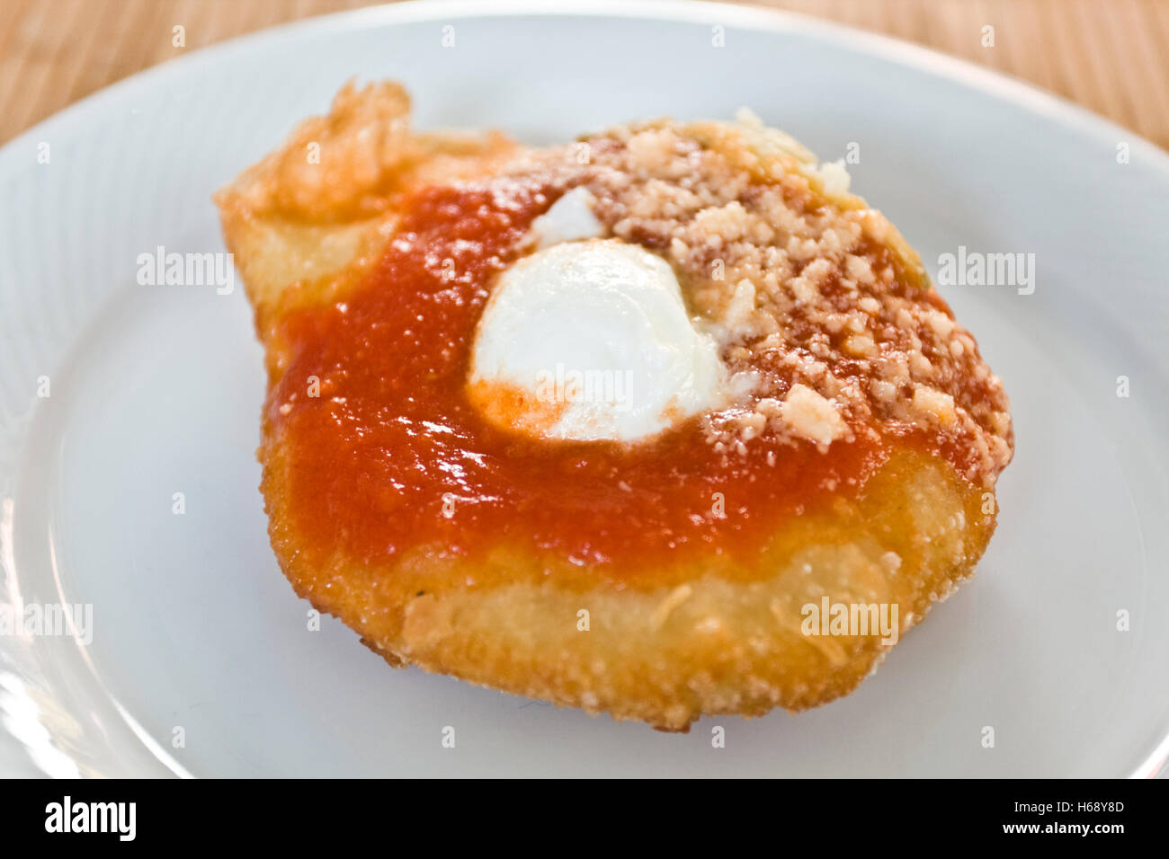 Pizza montanara hi-res stock photography and images - Alamy