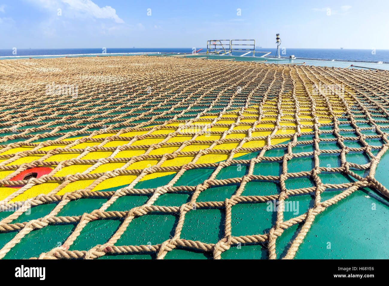 Helideck hi-res stock photography and images - Alamy