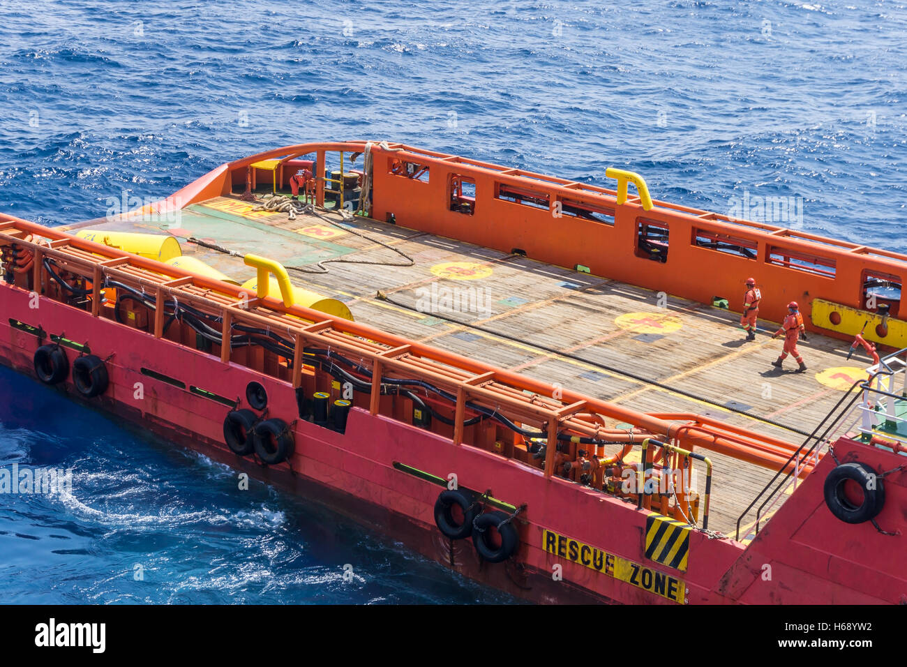 Offshore oil platform deck hi-res stock photography and images - Alamy