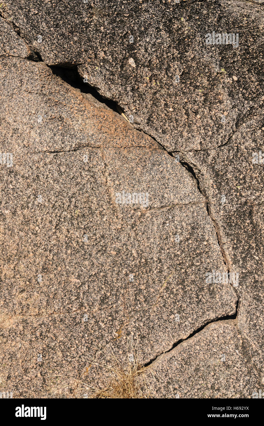 Fractured piece hi-res stock photography and images - Alamy