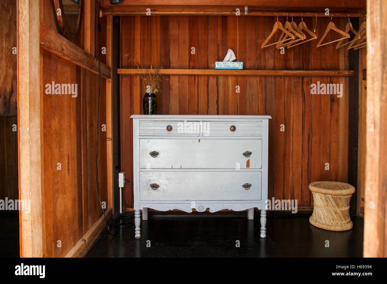 Cottage interior hi-res stock photography and images - Alamy