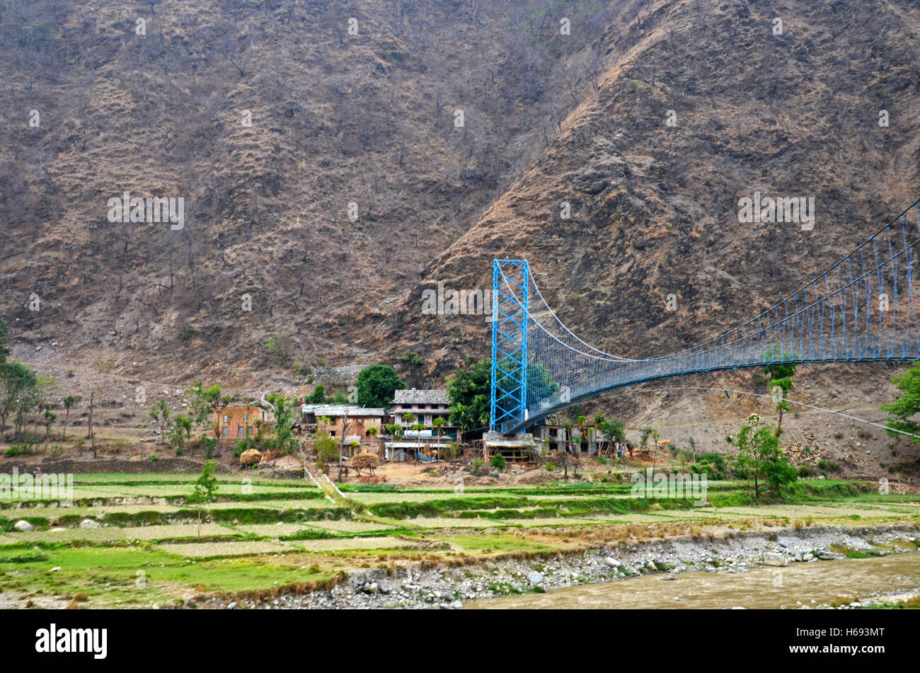 Suspension bridge over the Tamakoshi River, Solukhumbu, Nepal Stock ...