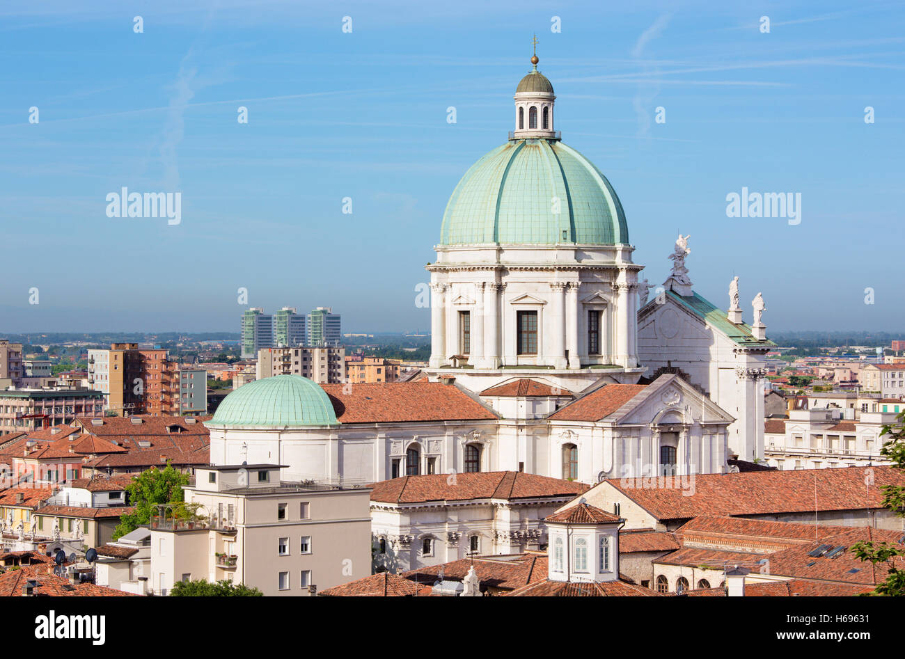 Duomo cupola hi-res stock photography and images - Alamy
