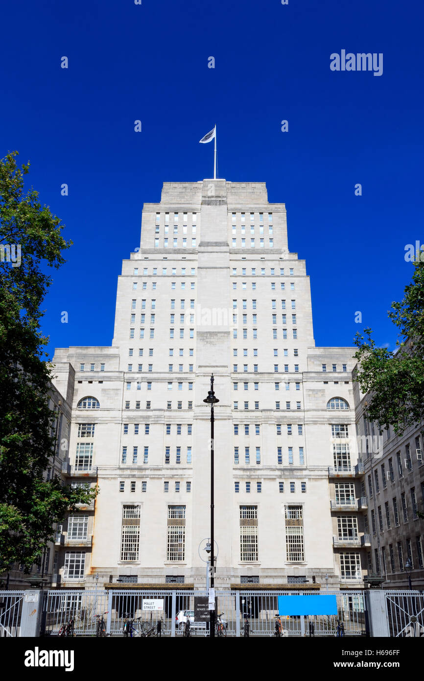 Exterior of the Senate House Library in London Stock Photo - Alamy