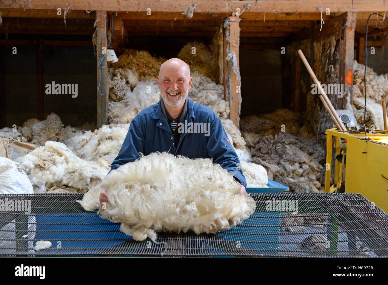 Shetland knitting hi-res stock photography and images - Alamy