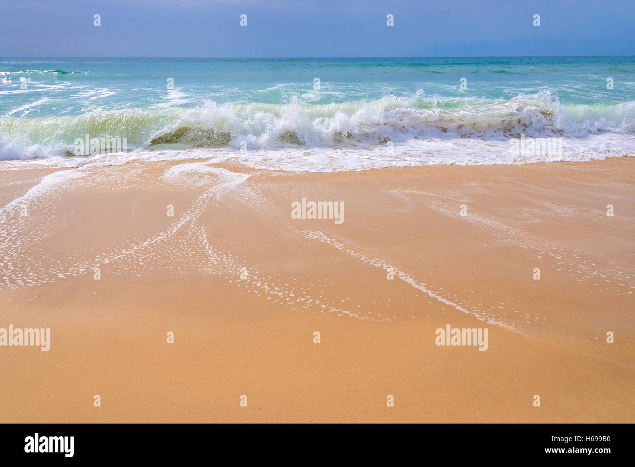 Atlantic ocean, front view of waves on the beach Stock Photo - Alamy